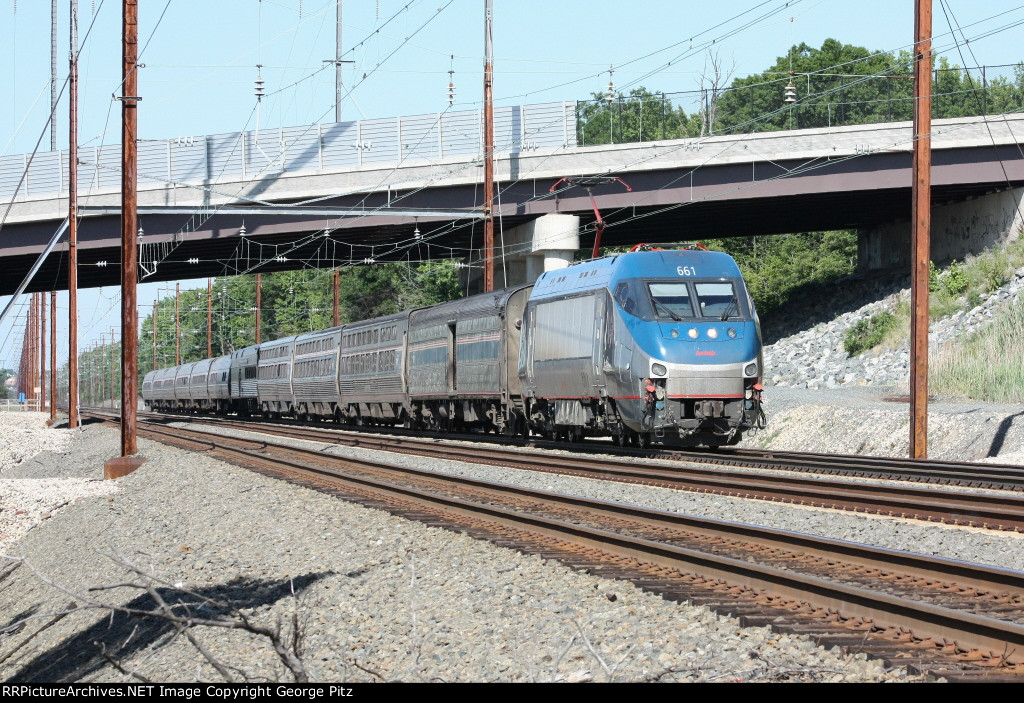 Amtrak train 98(14)